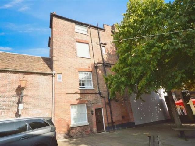 1 bedroom house share for rent in High Street, Rochester, Kent, ME1