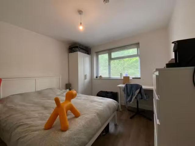 1 bedroom house share for rent in Hughenden Road, High Wycombe.