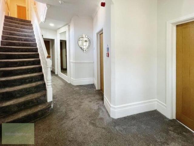 1 bedroom house share for rent in Hunt Street, Swindon, SN1 3HW, SN1