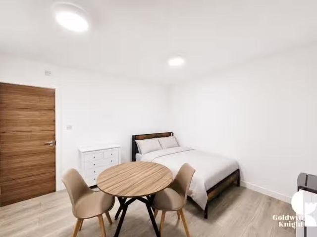 1 bedroom house share for rent in Hythe Street, Dartford, DA1