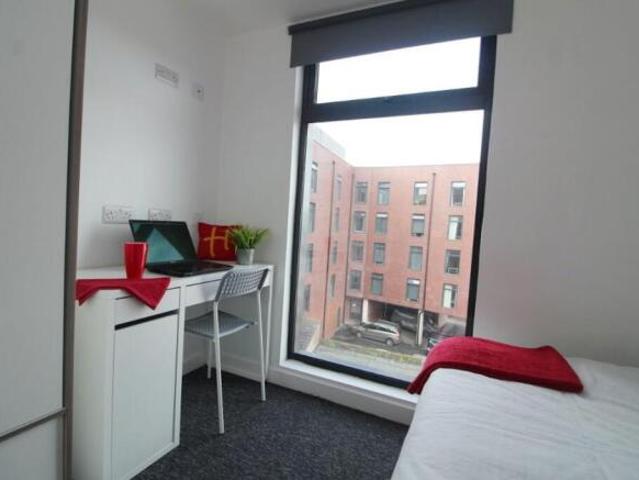 1 bedroom house share for rent in Infirmary Road, S6 3DH, S6