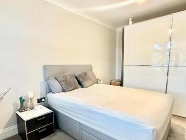 1 Bedroom House Share For Rent In Ilford, London