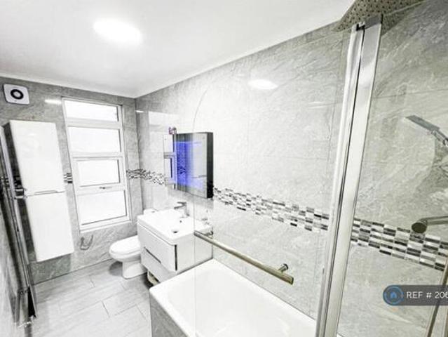 1 Bedroom House Share For Rent In Ilford