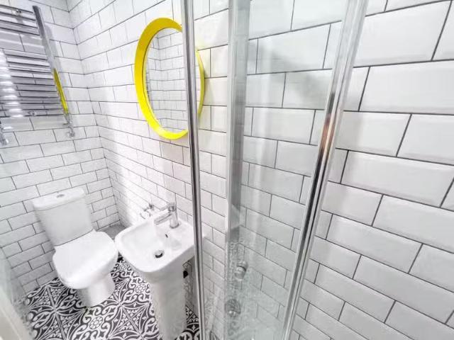 1 bedroom house share for rent in Irvine Street, L7 8RZ,, L7