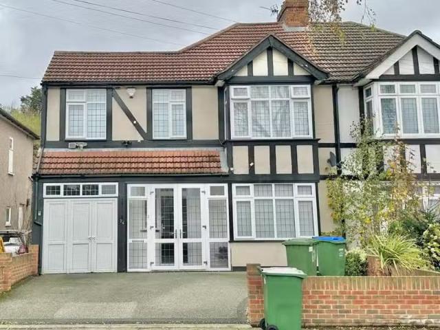 1 bedroom house share for rent in Iris Avenue, Bexley, DA5