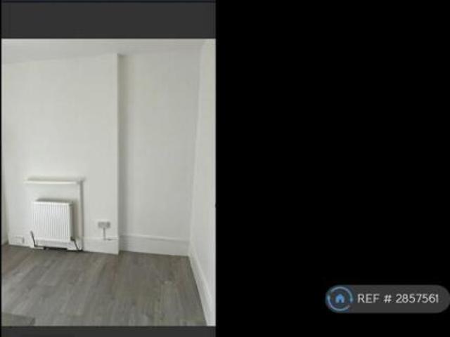 1 bedroom house share for rent in Offord Road, London, N1