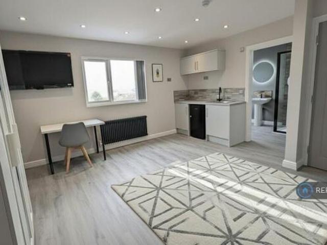 1 bedroom house share for rent in Old Lode Lane, Solihull, B92