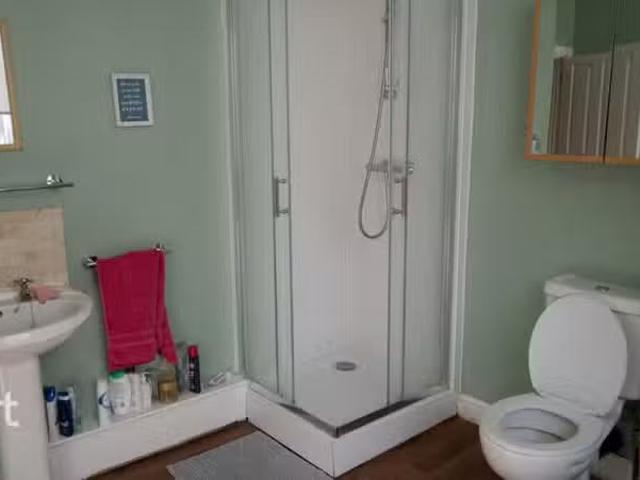 1 bedroom house share for rent in Oldbury Court Road, Bristol.