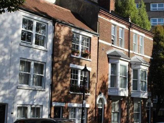 1 bedroom house share for rent in Ordnance Row Southsea Hampshire PO1