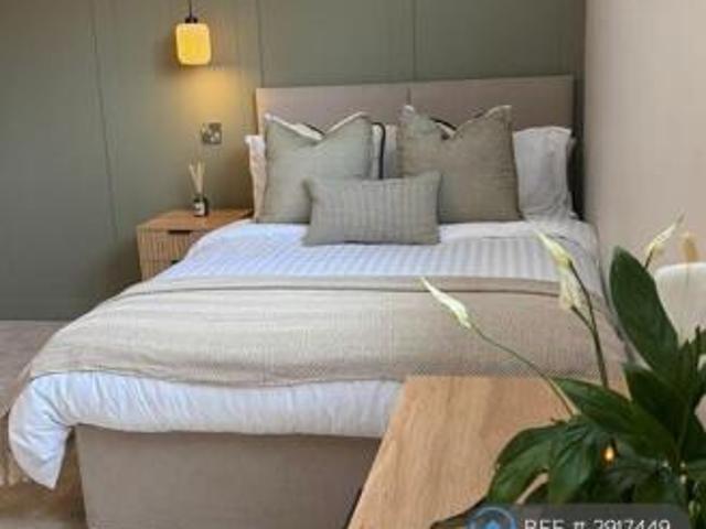 1 bedroom house share for rent in Oxford St, Stoke On Trent, ST4