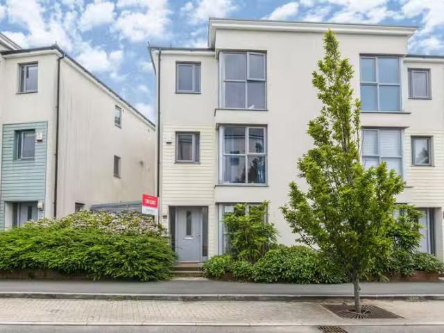 1 bedroom house share for rent in Long Down Avenue, Cheswick V.