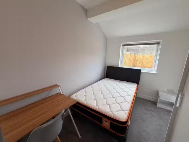 1 bedroom house share for rent in London Street, Kingswood, Br.