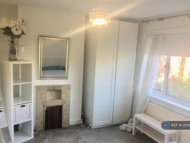 1 Bedroom House Share For Rent In London