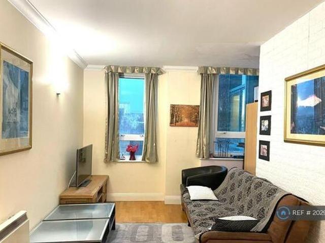 1 Bedroom House Share For Rent In London