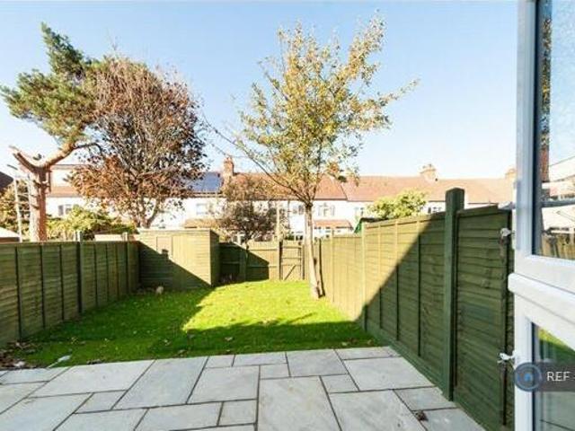 1 Bedroom House Share For Rent In London