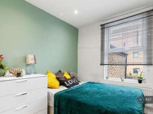 1 Bedroom House Share For Rent In London