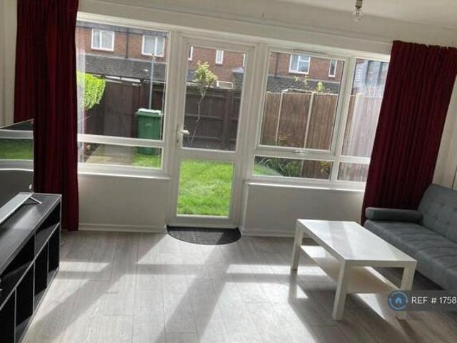 1 Bedroom House Share For Rent In London