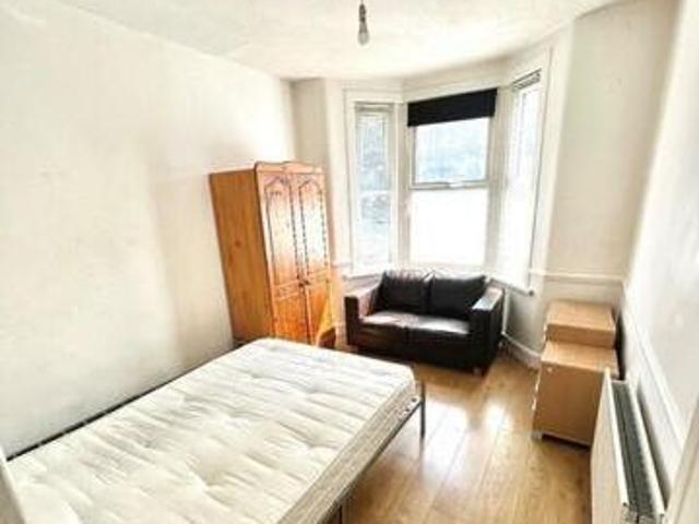 1 Bedroom House Share For Rent In London