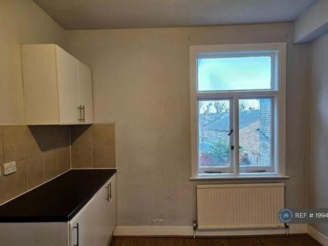 1 Bedroom House Share For Rent In London