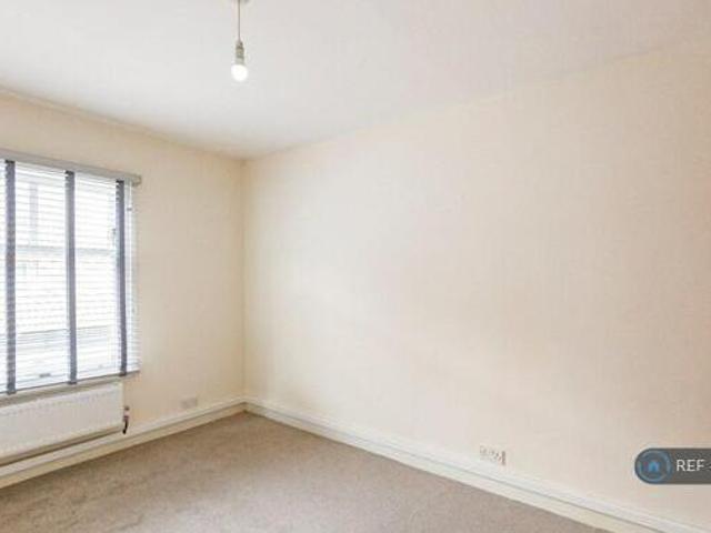 1 Bedroom House Share For Rent In London