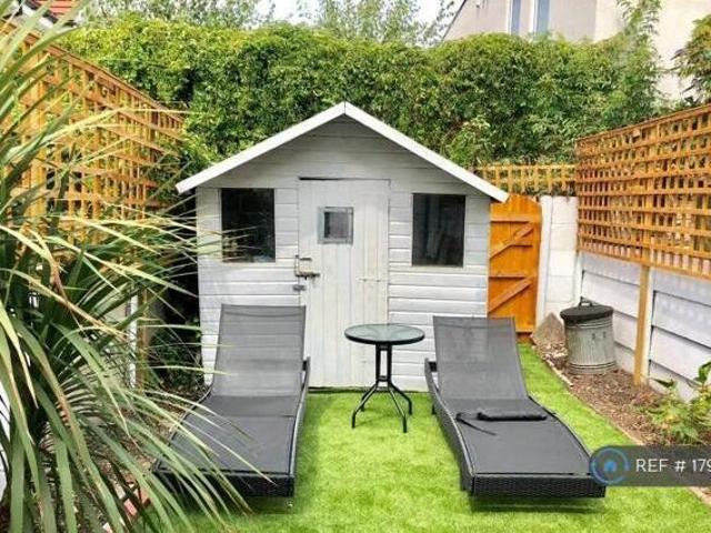 1 Bedroom House Share For Rent In London