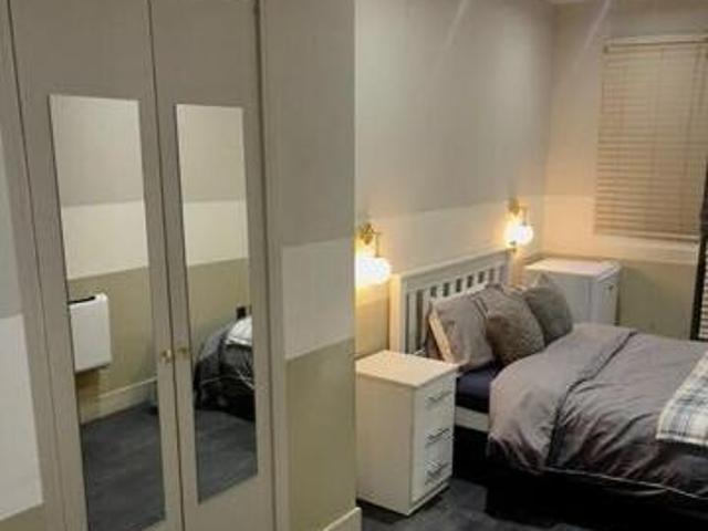 1 Bedroom House Share For Rent In London