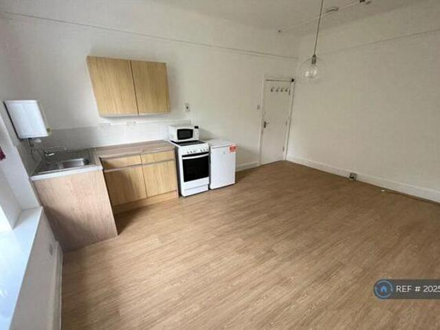 1 Bedroom House Share For Rent In London