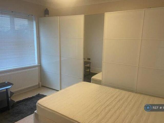 1 Bedroom House Share For Rent In London