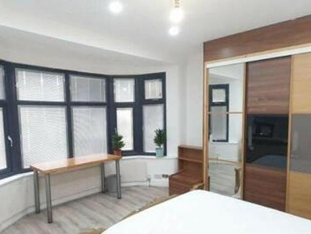 1 Bedroom House Share For Rent In London