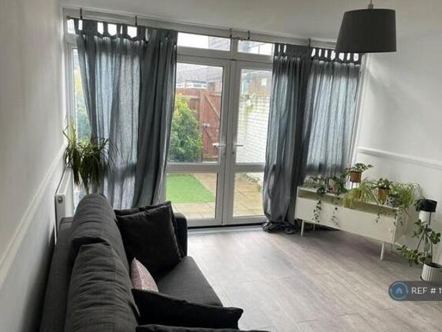 1 Bedroom House Share For Rent In London