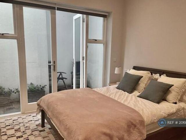 1 Bedroom House Share For Rent In London