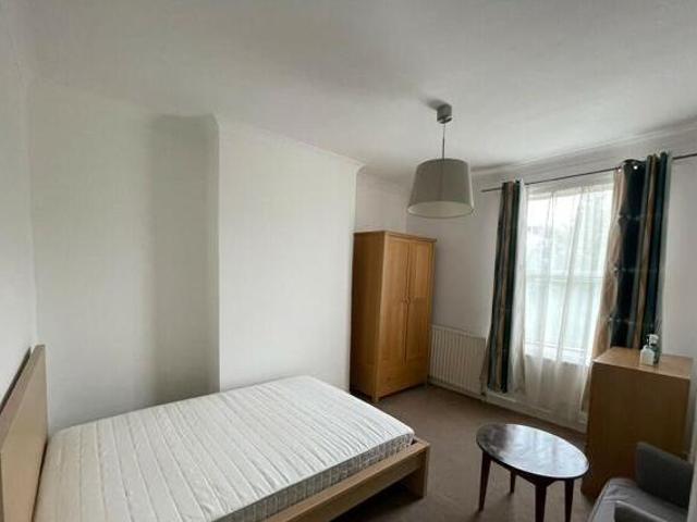 1 Bedroom House Share For Rent In London