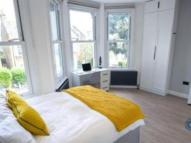1 Bedroom House Share For Rent In London