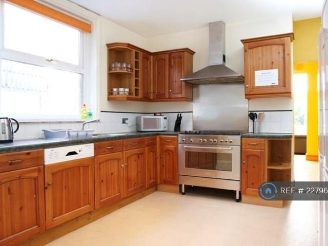 1 bedroom house share for rent in Lawrence Road, Portsmouth, PO5