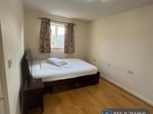 1 bedroom house share for rent in Lake Close, London, RM8