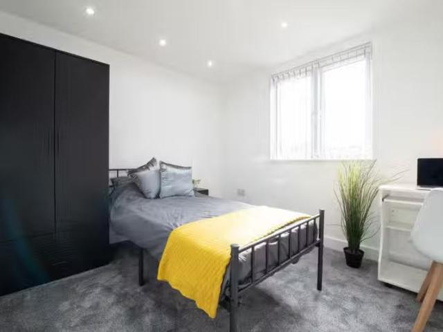 1 bedroom house share for rent in Lambrook Road, Fishponds, Br.