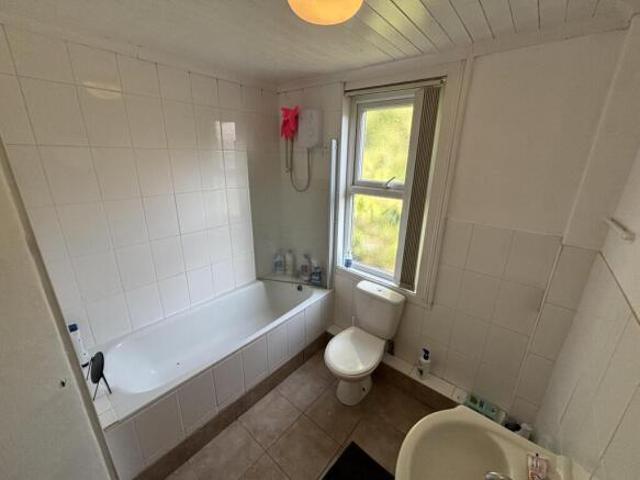 1 bedroom house share for rent in Langdale Road, Liverpool, L15