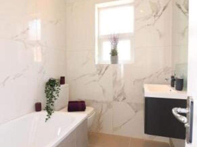 1 bedroom house share for rent in Large Double Room Available, SO15