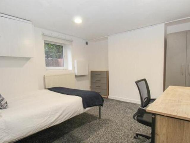 1 Bedroom House Share For Rent In Leeds