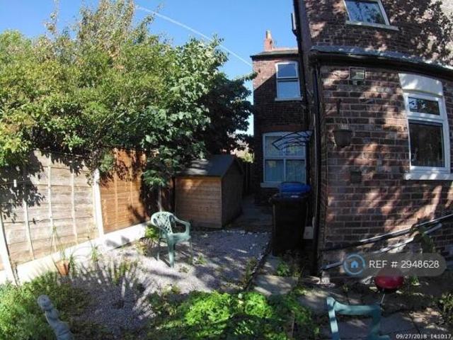 1 bedroom house share for rent in Leighton Road, Manchester, M16