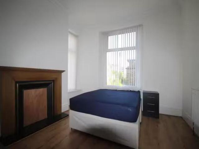 1 bedroom house share for rent in Little Horton Lane,, Bradfo.