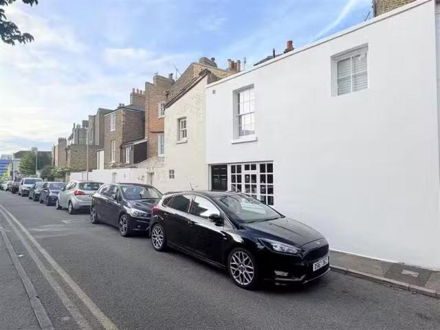 1 bedroom house share for rent in Liverpool Lawn, Ramsgate, CT11