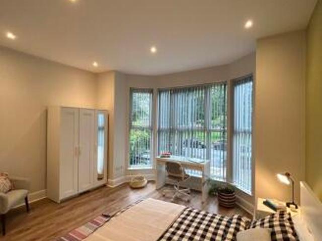 1 bedroom house share for rent in Lincoln Grove, Manchester, Greater Manchester, M13
