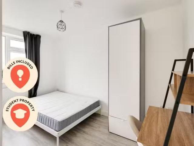 1 bedroom house share for rent in Monks Park Avenue, Bristol.