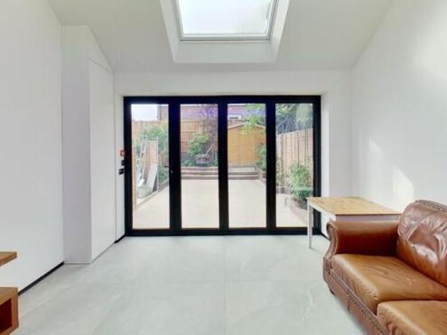 1 bedroom house share for rent in Madrid Road, Guildford, GU2