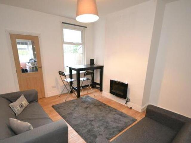 1 Bedroom House Share For Rent In Manchester Street