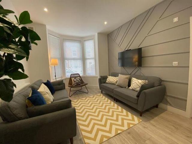 1 bedroom house share for rent in Margate Road, Southsea, PO5