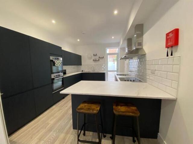 1 bedroom house share for rent in Margate Road, Southsea, PO5