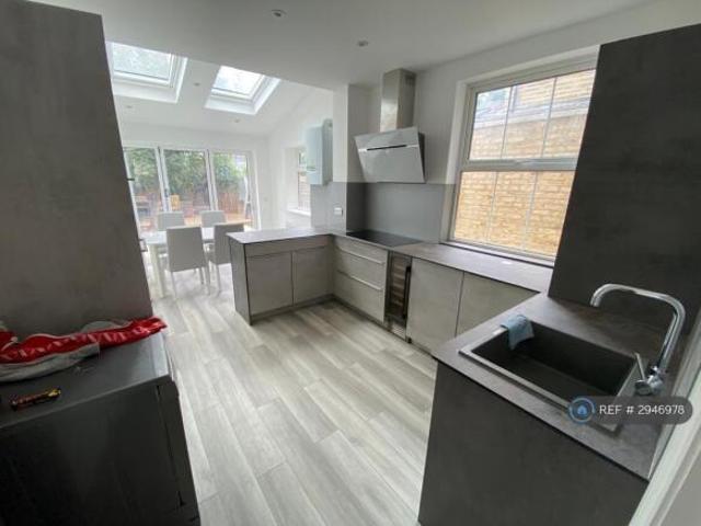 1 bedroom house share for rent in Marsala Road, London, SE13
