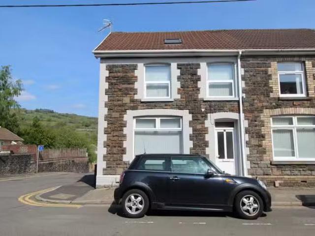 1 bedroom house share for rent in Meadow Street, Treforest, Po.